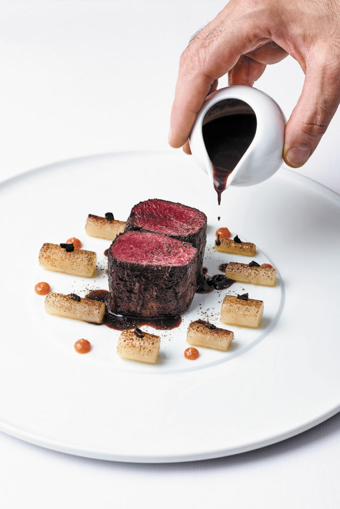 Gigot de chevreuil, sauce aux groseilles - Je cuisine du gibier